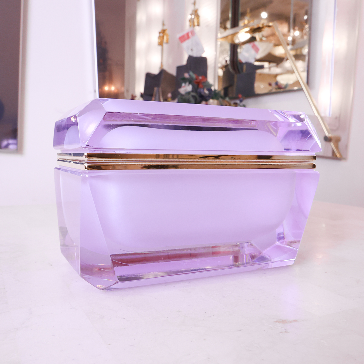 Faceted Murano glass box | Boxes | John Salibello