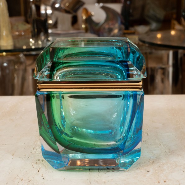 Small faceted square Murano glass box | Boxes | John Salibello